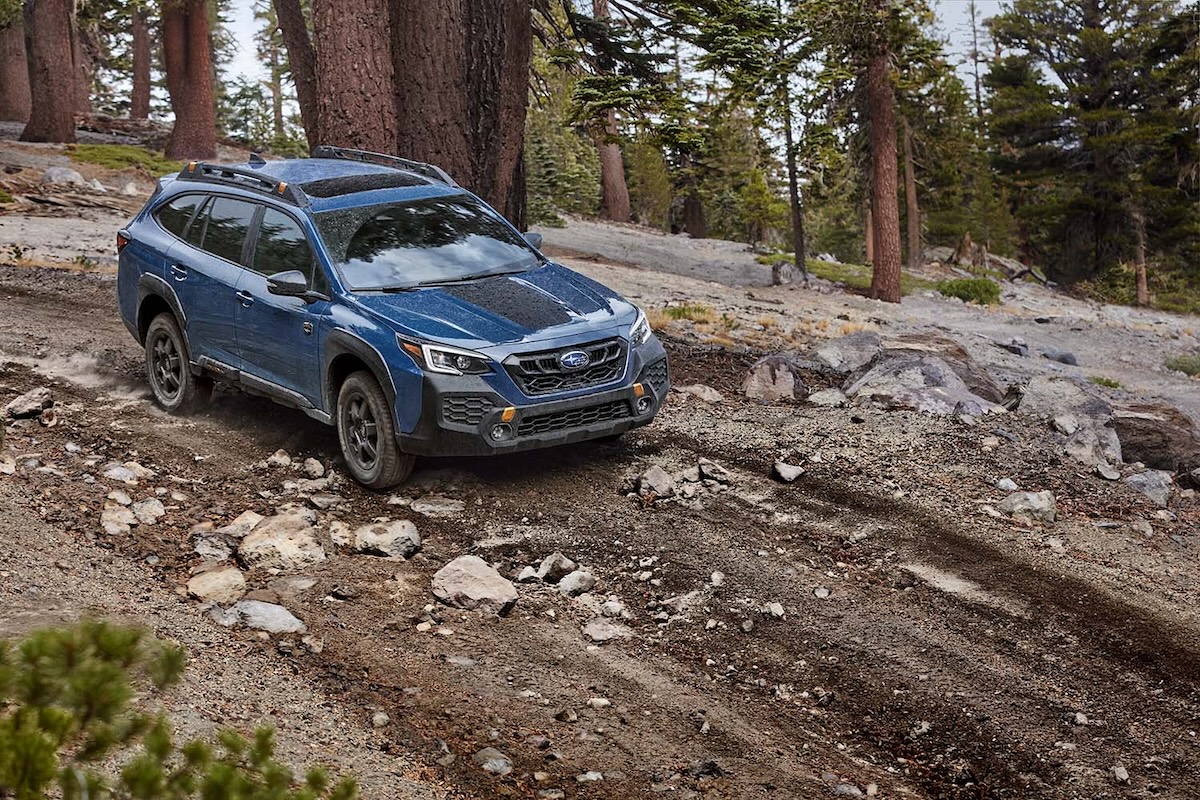 Guide to the Subaru Outback vs. Honda CR-V Hicks Family Subaru
